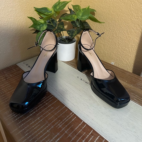 Shoes | Patten Leather Chunk Heels 95 | Poshmark